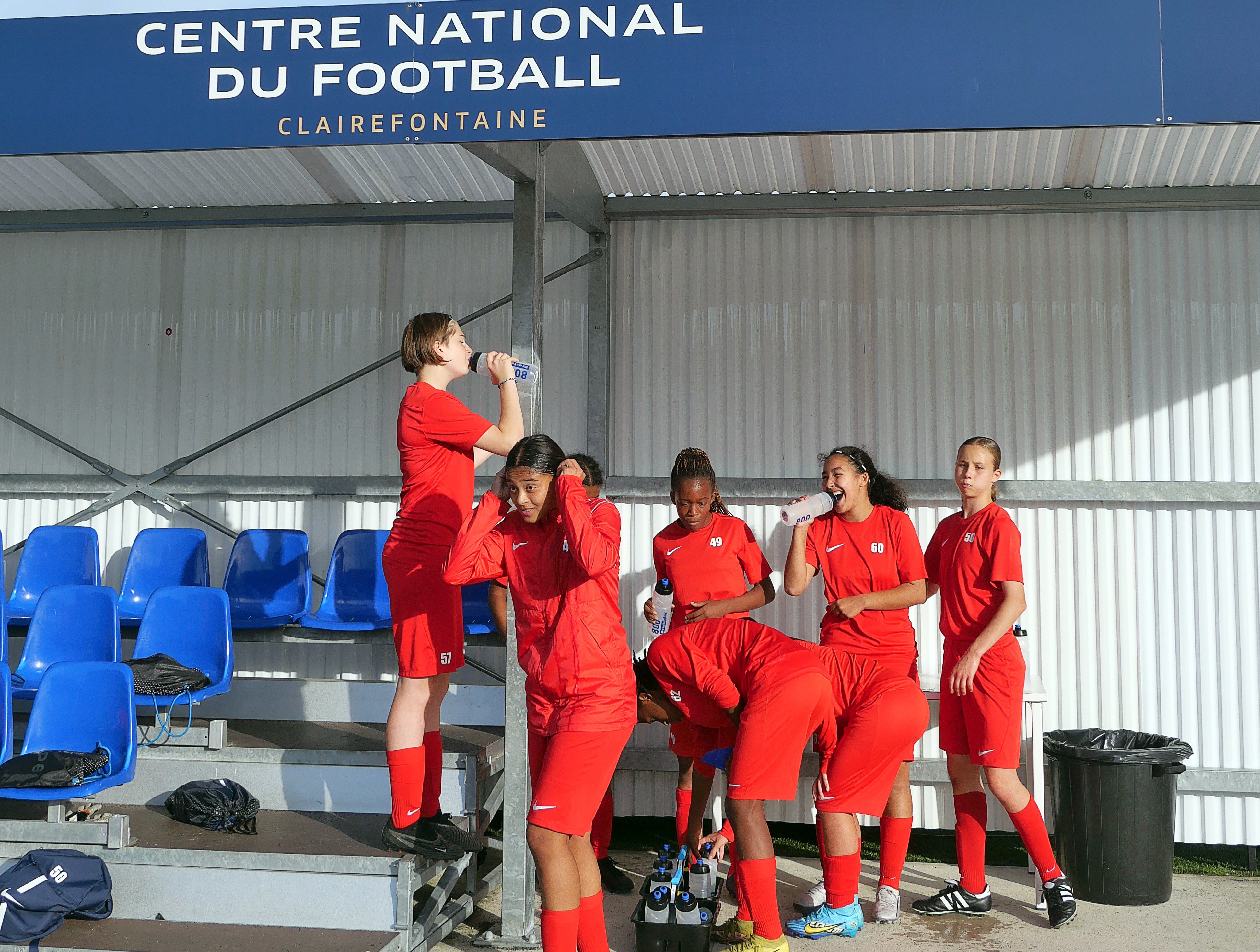 L'INF se conjugue aussi au féminin