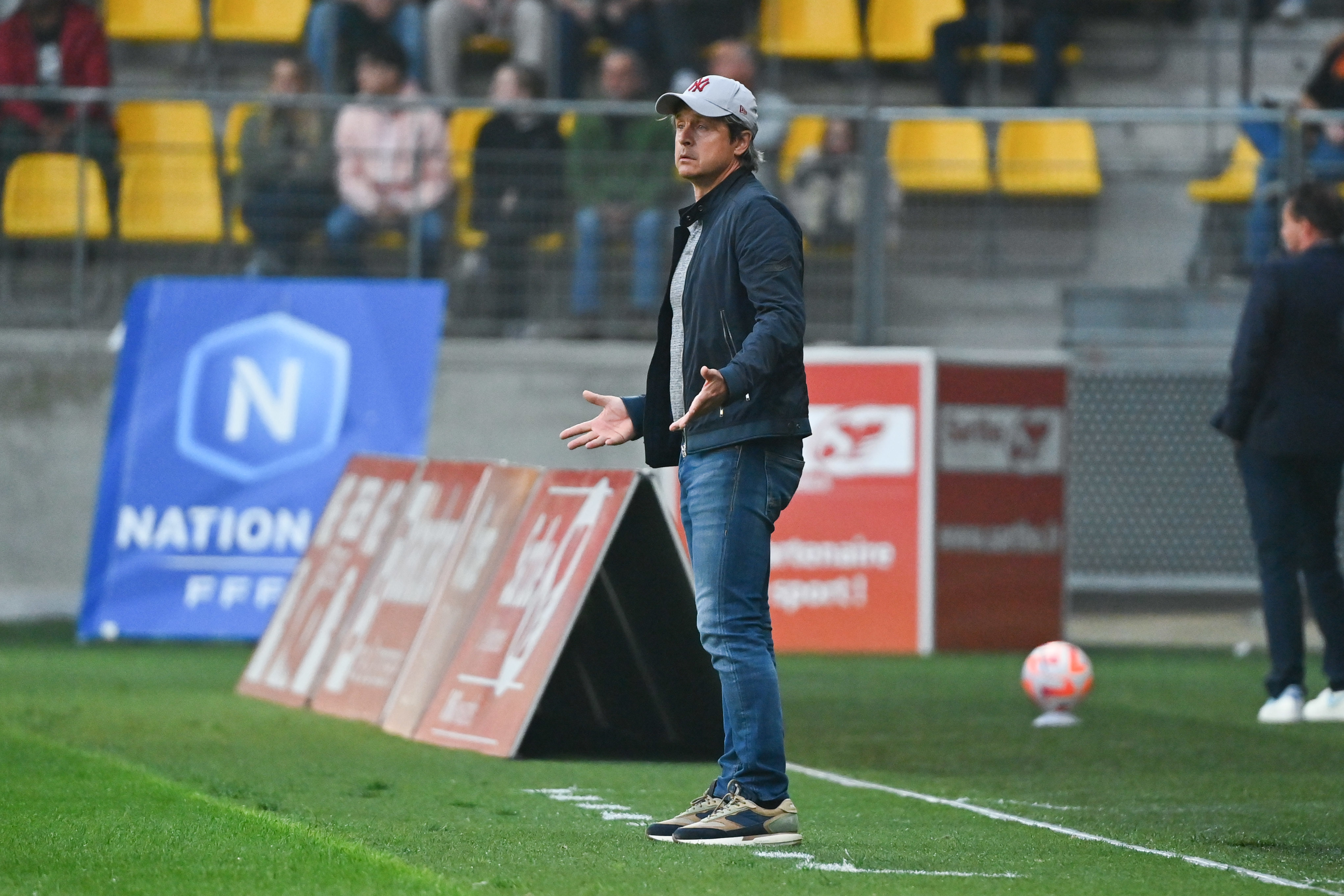 J2 : Le Mans-Dijon en trois points | Fédération Française de Football ...